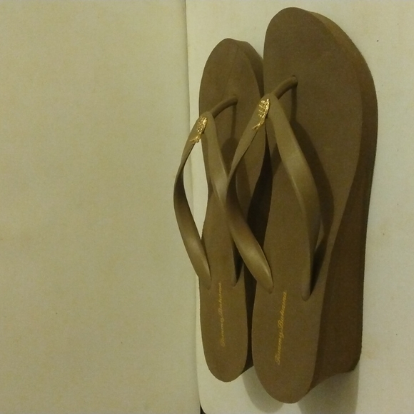 fommy Bahama | Shoes | Fommy Bahama Sandals | Poshmark